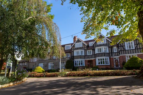 Teacher of Girls Games (KS2 & KS3), Colwall, Malvern - Tes Jobs