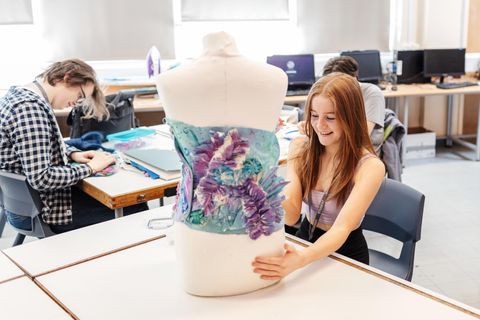 Teacher of Dance, England - Tes Jobs