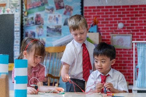 EYFS Assistant, Esher - Tes Jobs