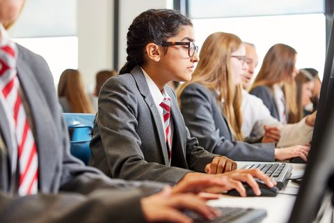 People and Performance Manager, England - Tes Jobs