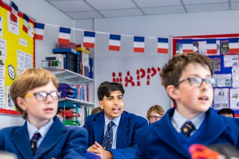 Maths Teacher and Head of Economics, Surrey - Tes Jobs