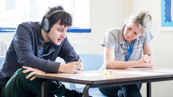 Specialist Science Teacher, Stockport - Tes Jobs