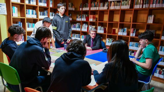 Primary Teacher Positions in KS1 and KS2 for August 2025, Colombia ...