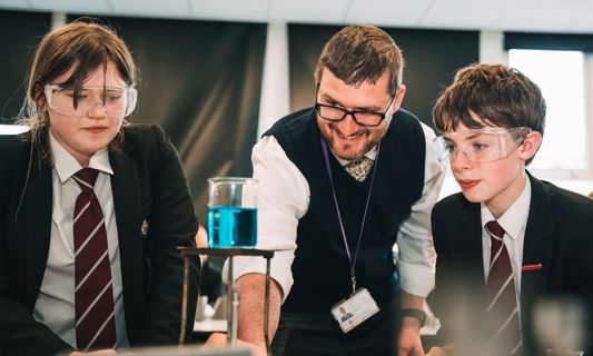 HR Apprentice, Wakefield - Tes Jobs