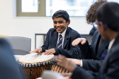 Finance Officer with Admin responsibility, Tower Hamlets - Tes Jobs